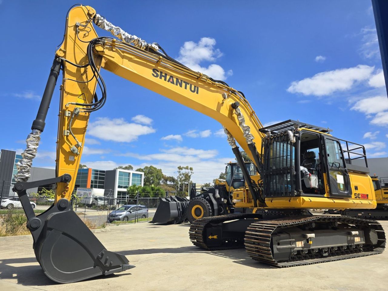 Se215 166hp Cummins Engine 21.9t Operation Weight Excavator For Sale At $170,990 In Ebu ...