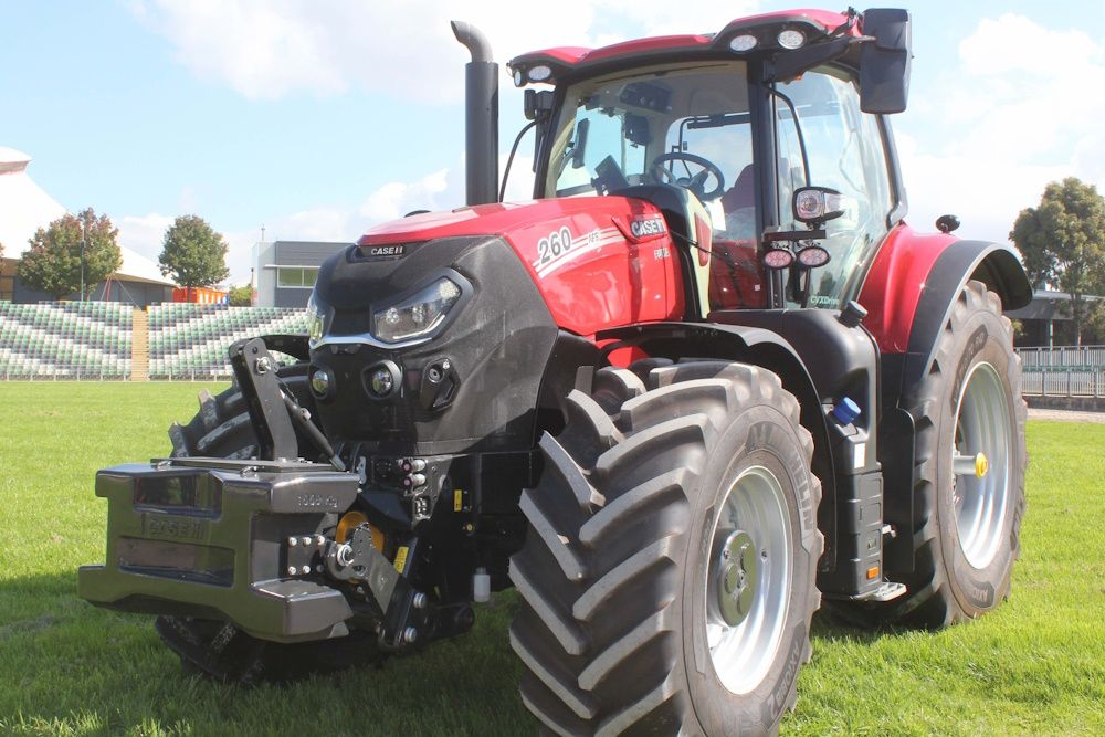 Case expands tractor connectivity suite